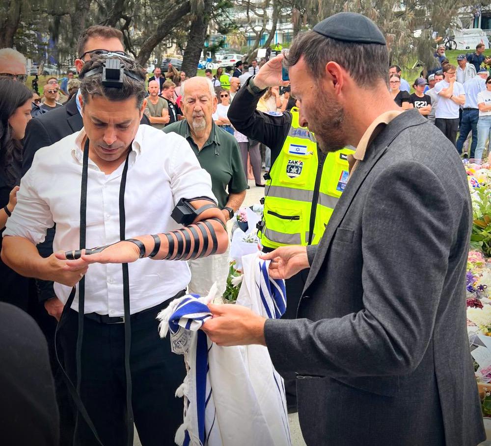 Attentat de Bondi Beach : le ministre israélien des Affaires de la diaspora en Australie pour ...